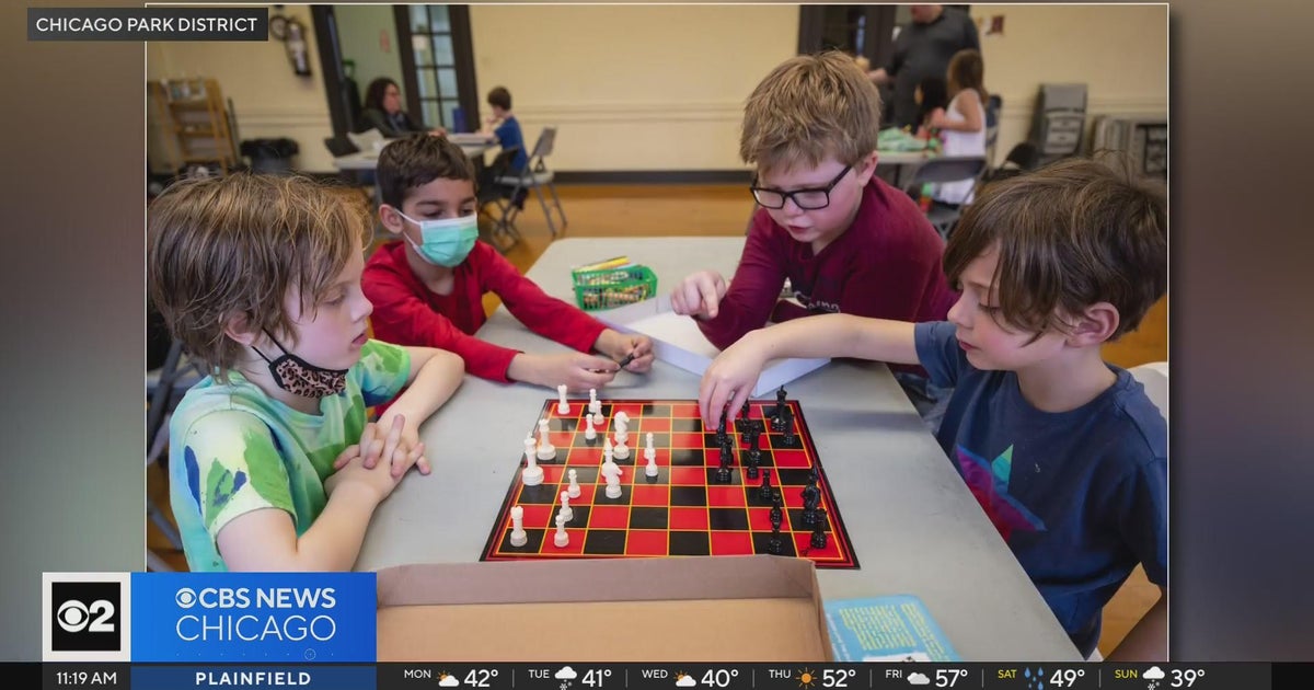 Winter activity sign-up starts at Chicago Park District - CBS Chicago