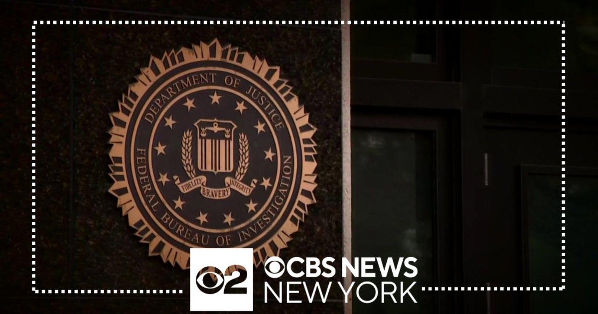 FBI warns U.S. is facing highest risk of attack in years - CBS New York