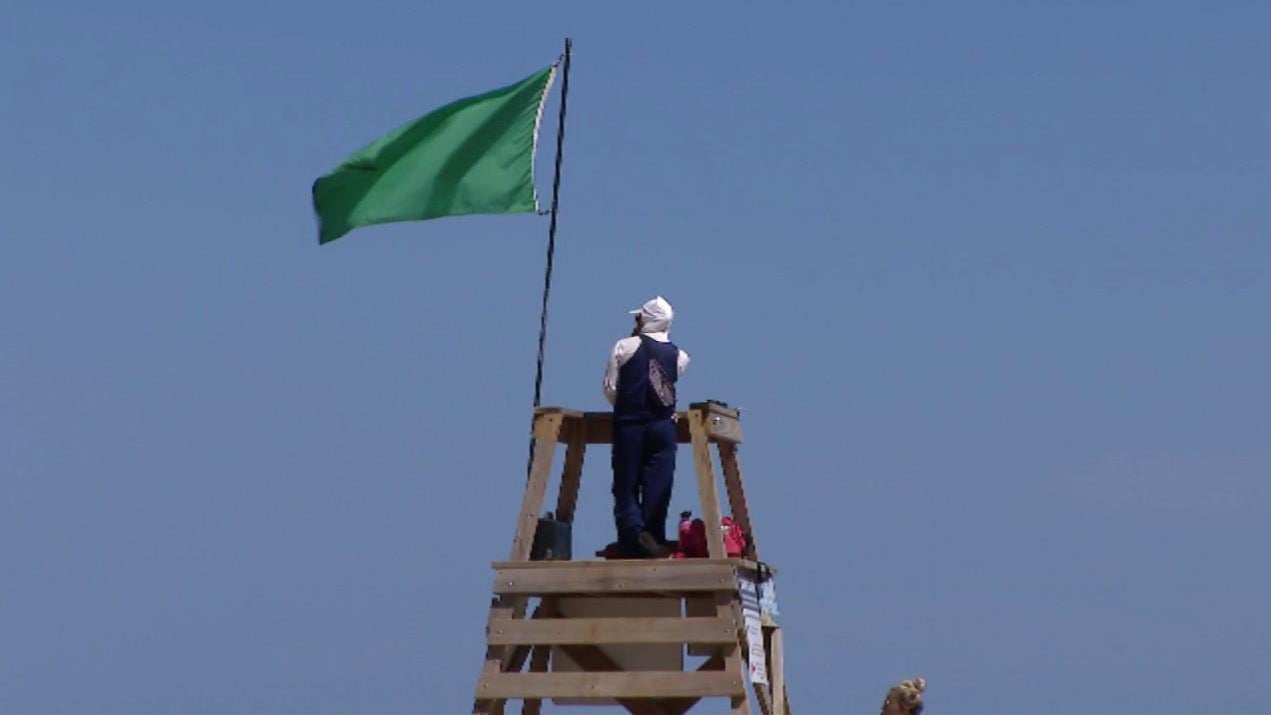 Lifeguard news - Today’s latest updates - CBS Chicago