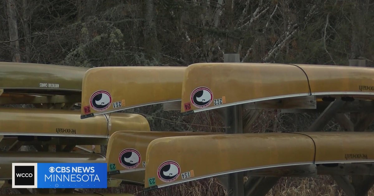 Ely police recruit officers using canoes as incentive - CBS Minnesota