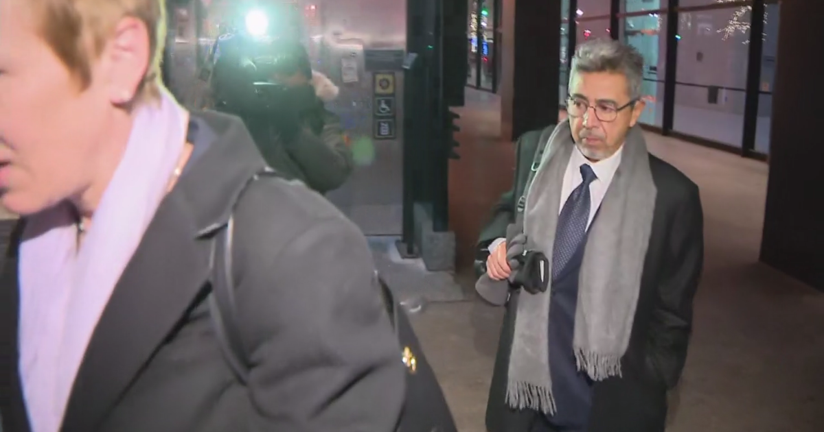 Ed Burke trial: Danny Solis arrives in court, but has yet to testify ...