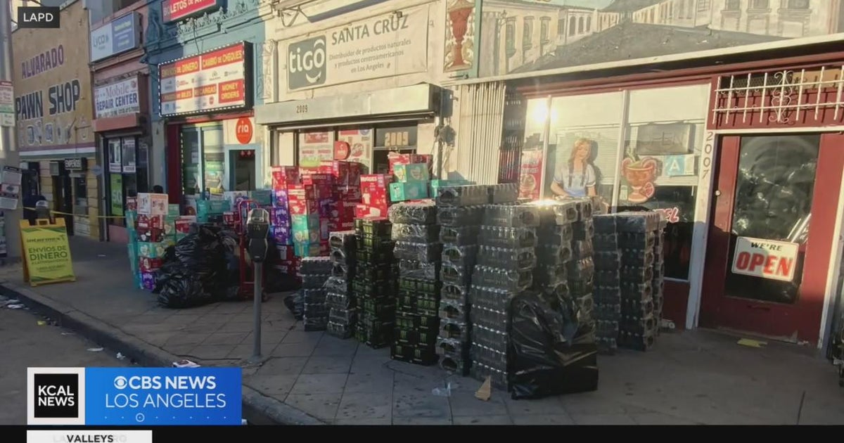 LAPD raids organized retail theft ring, seize $300,000 worth of goods - CBS Los Angeles