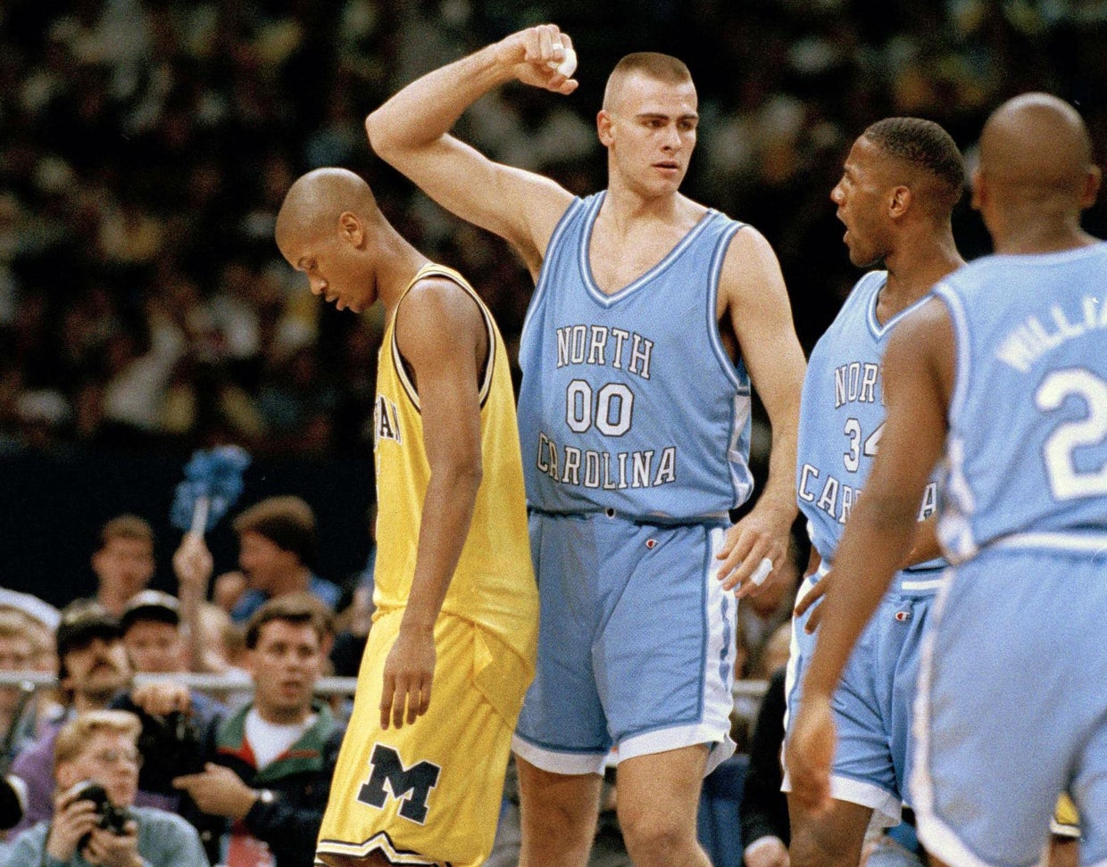 Eric Montross, former UNC basketball star and NBA big man, dies at 52 ...