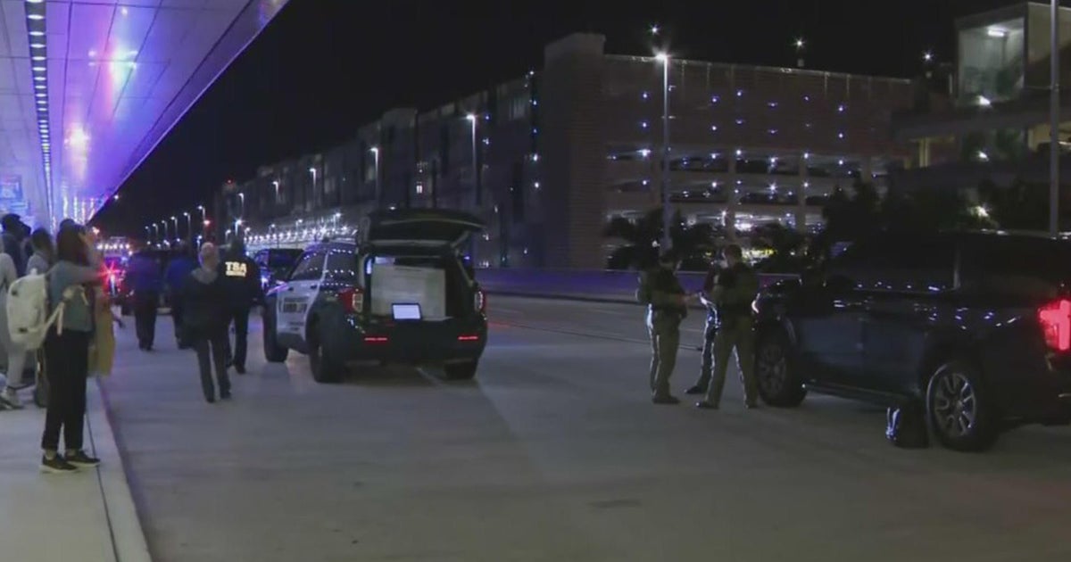 Bomb threat made at Fort Lauderdale-Hollywood International led to ...