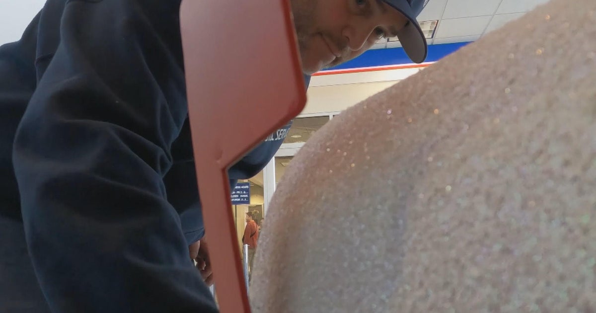 Philadelphia mailman brings Christmas magic to life with letters from ...