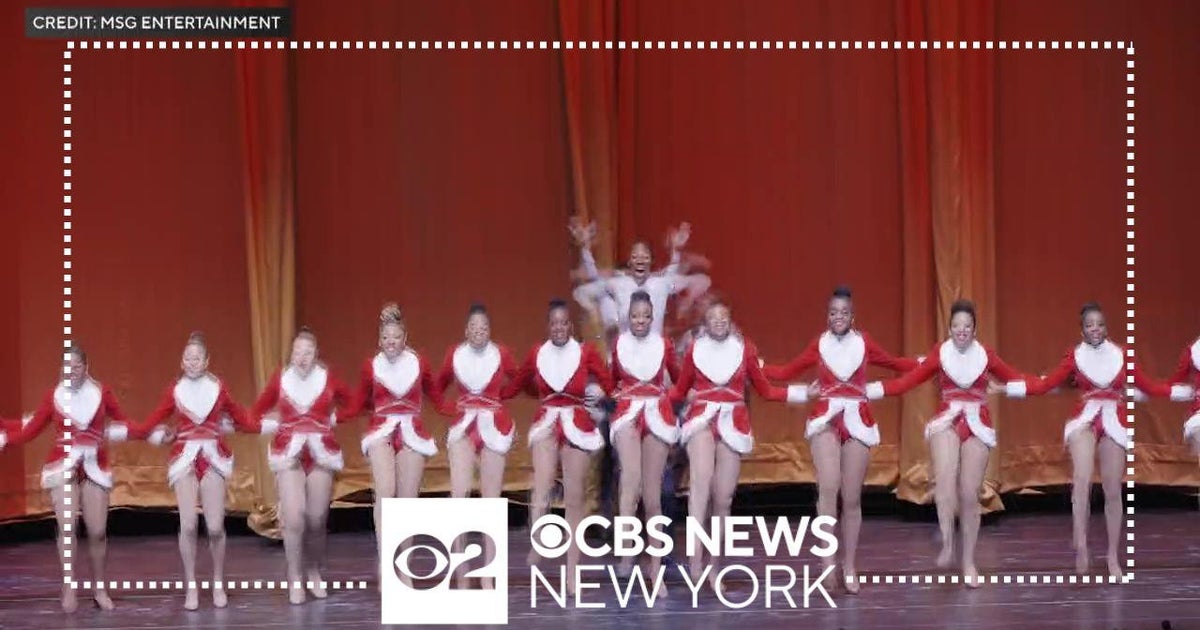 Teens get special present from Radio City Rockettes - CBS New York