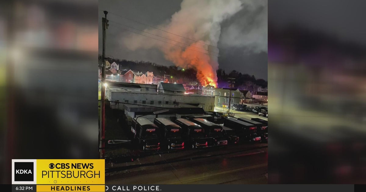Donora house fire kills 2 on Christmas Eve - CBS Pittsburgh