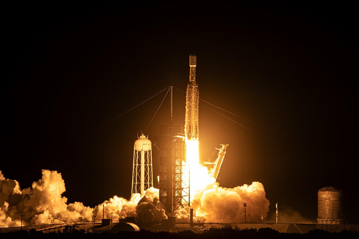 In spectacular launch doubleheader, SpaceX puts military spaceplane and ...
