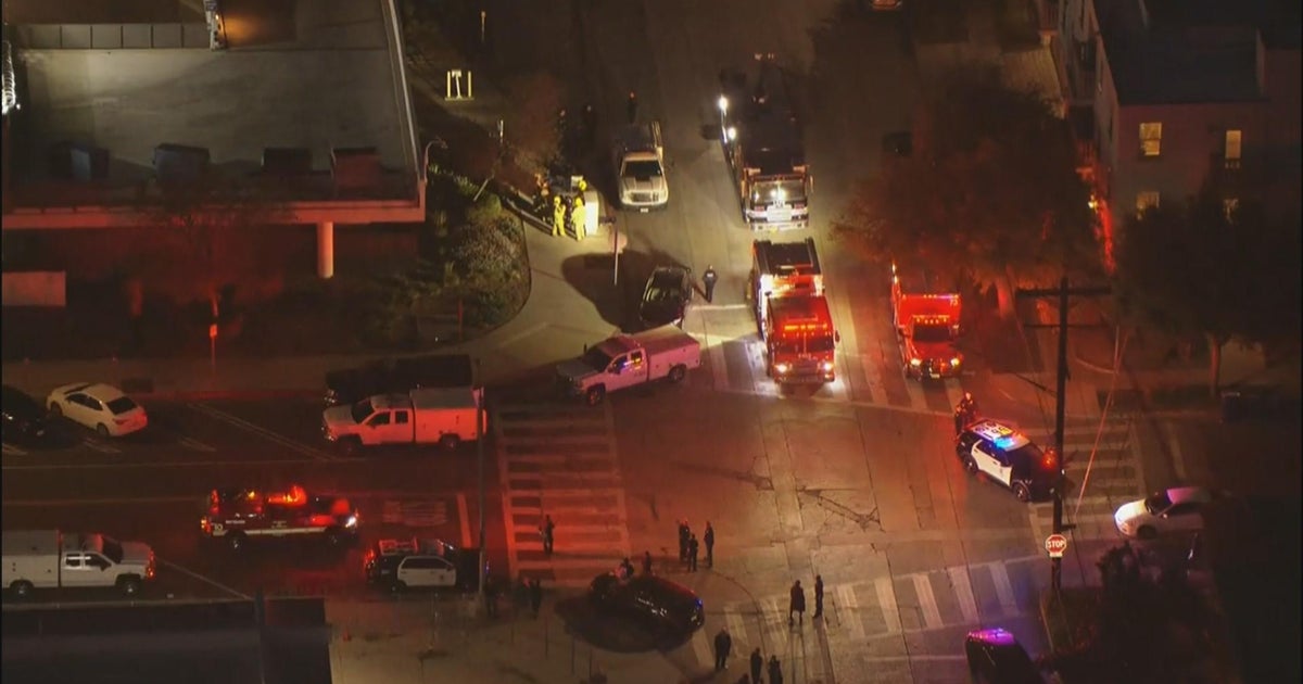 Bomb squad called to LAPD station in Van Nuys - CBS Los Angeles