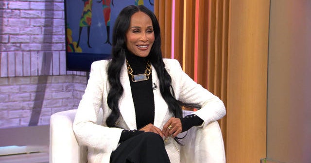 Model Beverly Johnson on her life, career 50 years after historic Vogue ...