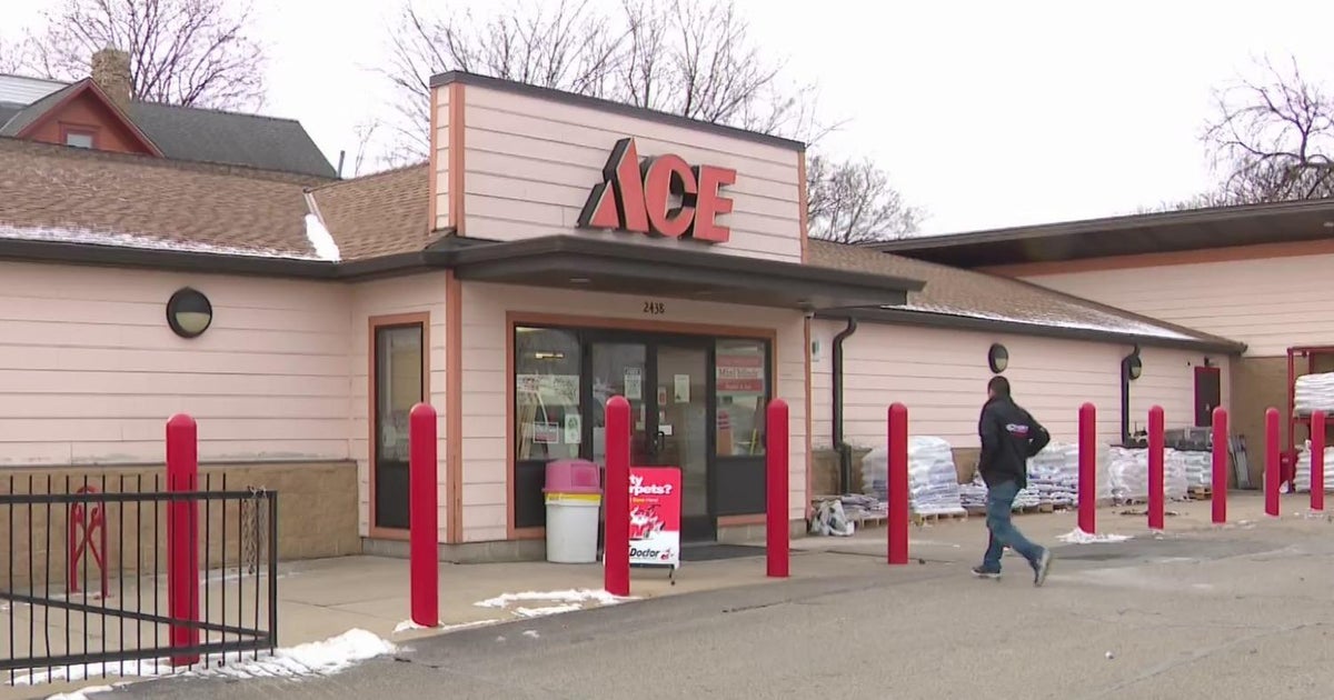 Long time Minneapolis hardware store owner struggles with theft amid ...