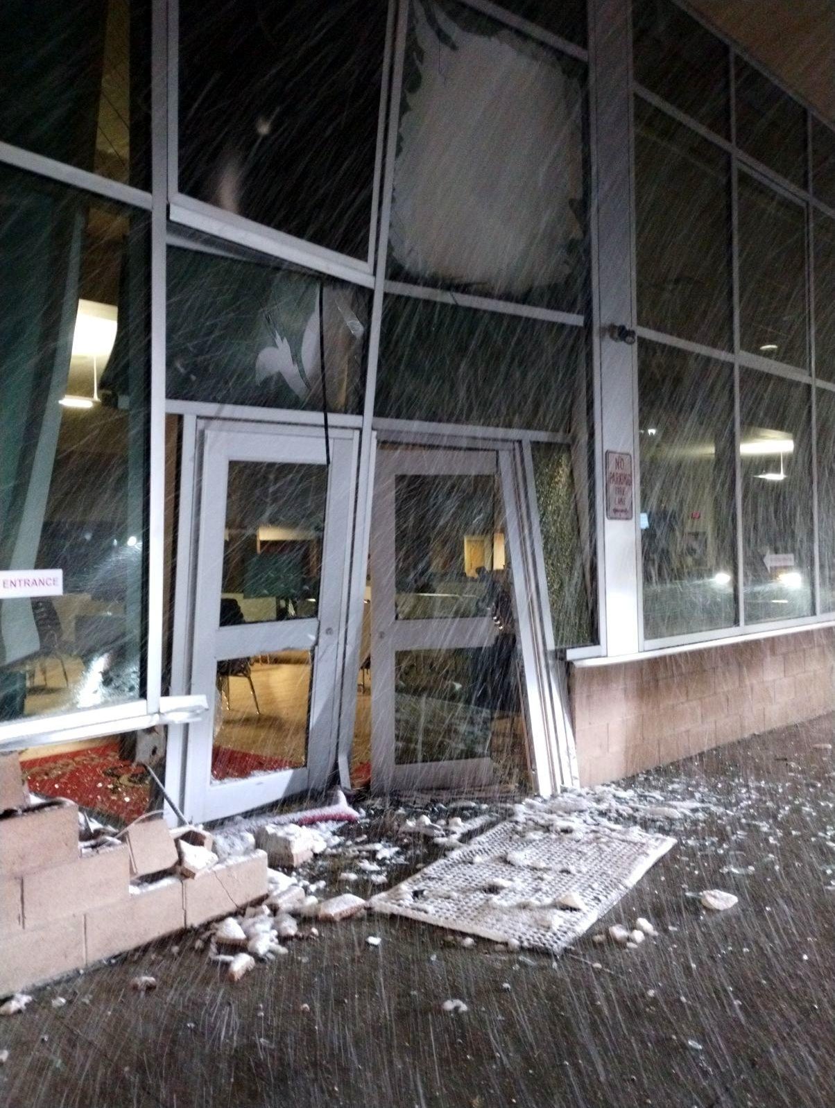 Driver doing "donuts" in Colorado school parking lot hits building ...