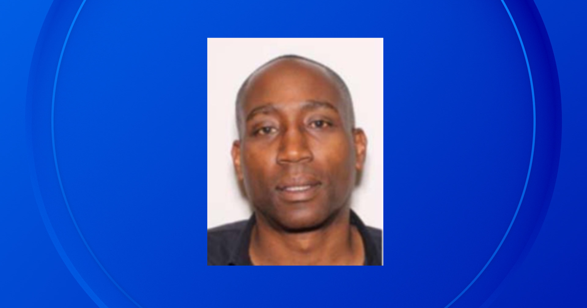 Man wanted by FBI for allegedly running $100M Ponzi scheme - CBS Detroit