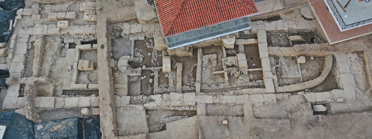 Ancient temple filled with gold and silver jewels discovered in Greece ...