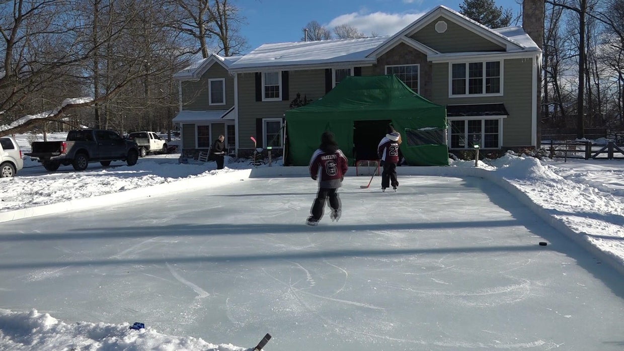 Snow day fun turns into a snow weekend packed with sledding, skating in ...