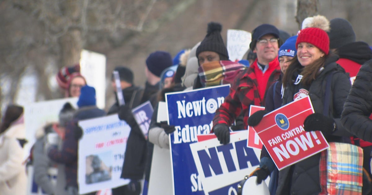 Newton teacher strike continues amid negotiations - CBS Boston