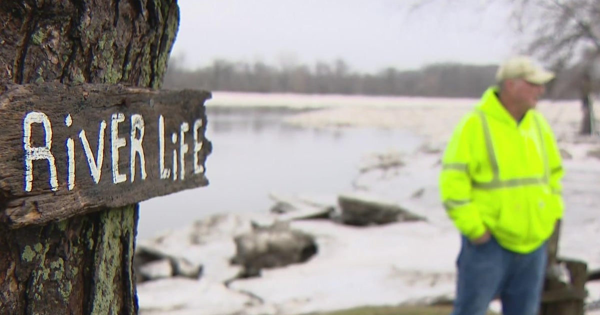 Residents along Kankakee River southwest of Chicago nervous of flooding ...