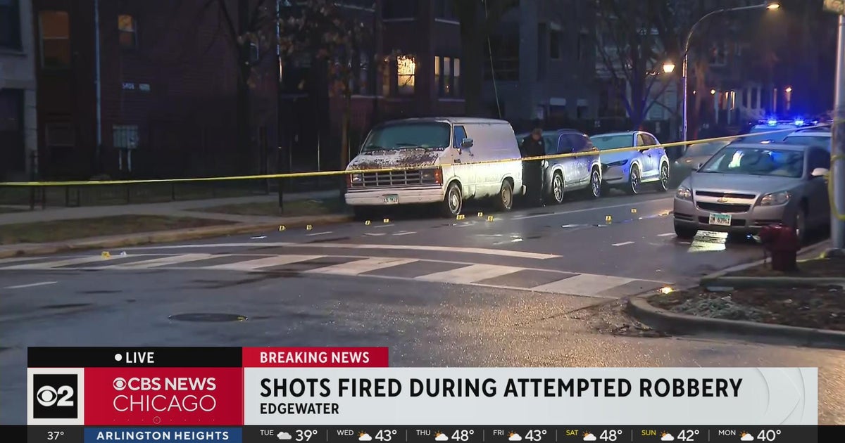 Attempted robbery ends in shootout on Chicago's North Side - CBS Chicago