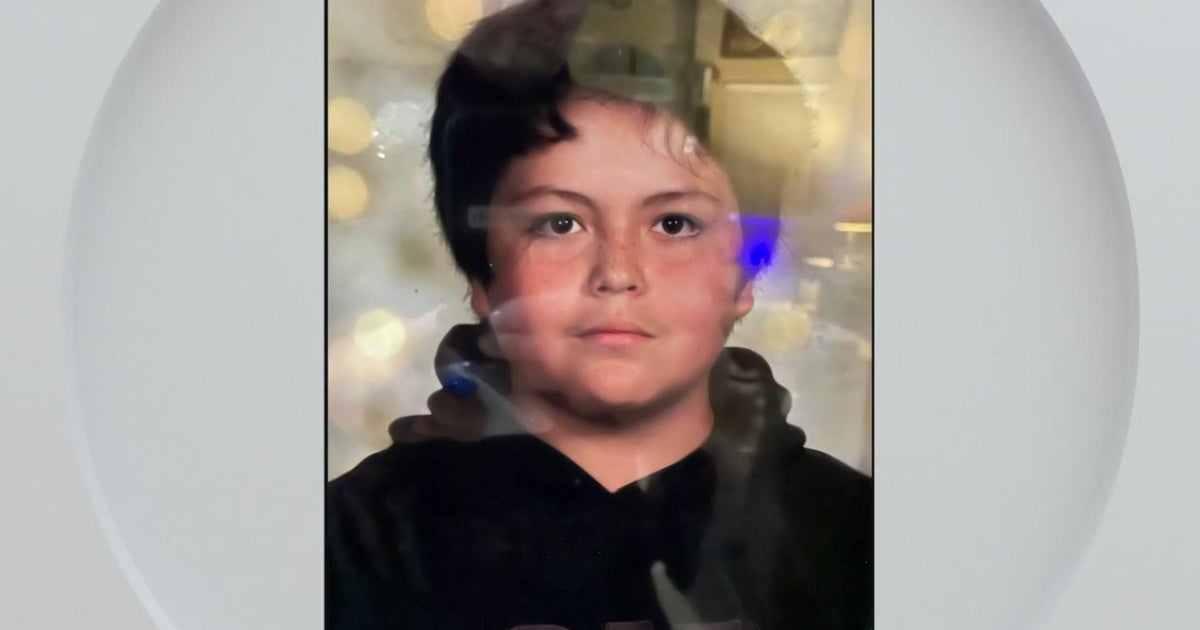 Aurora police search for missing 12-year-old boy - CBS Colorado
