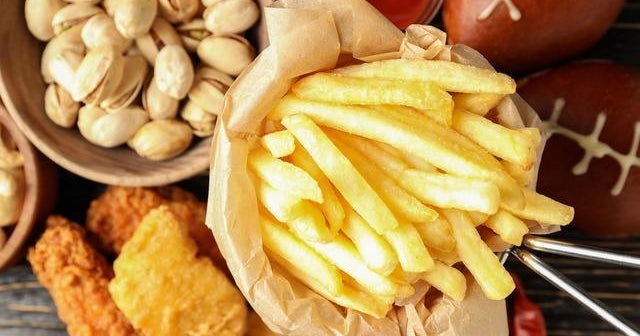 Super Bowl food "relatively affordable," Wells Fargo finds - CBS New York