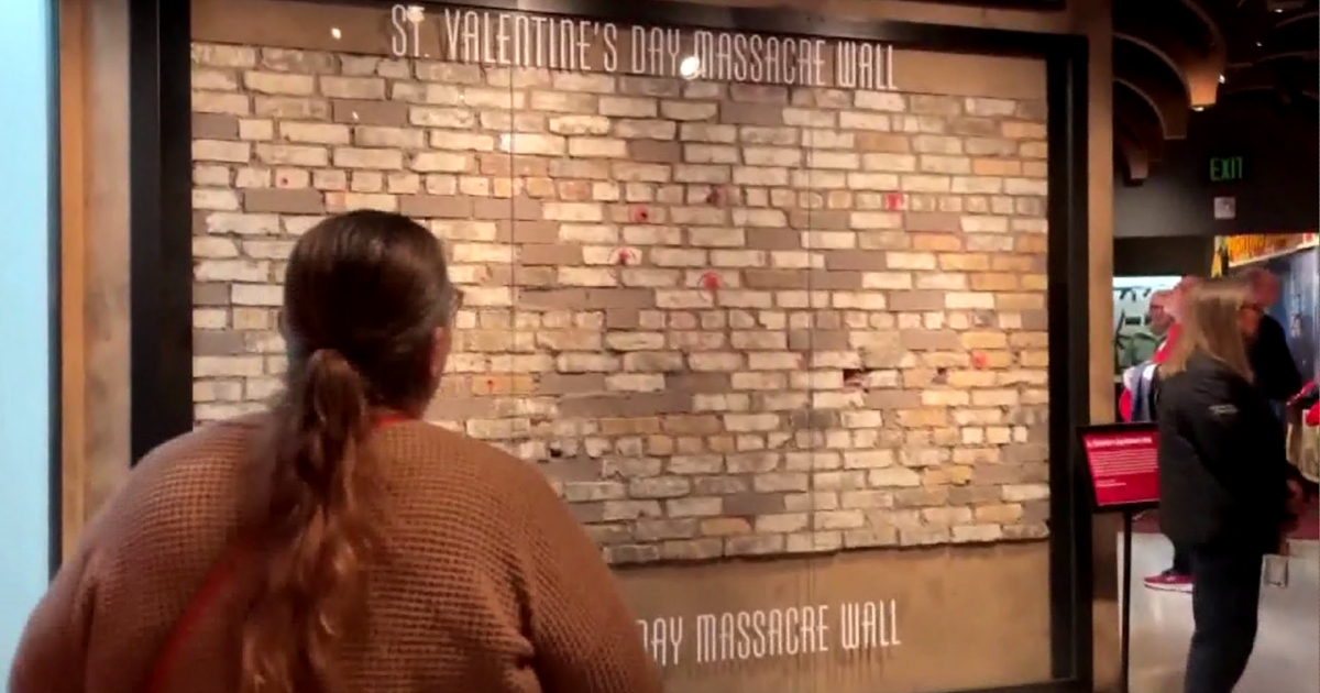 Infamous Chicago mob history at Las Vegas Mob Museum - CBS Chicago
