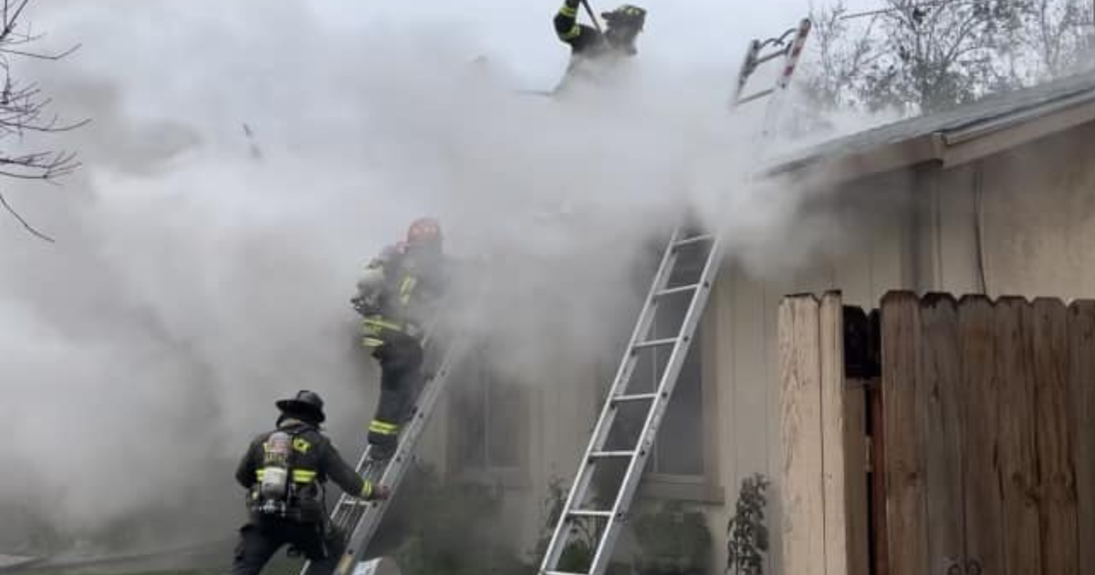10 people displaced after Stallion Way house fire in Turlock - CBS ...