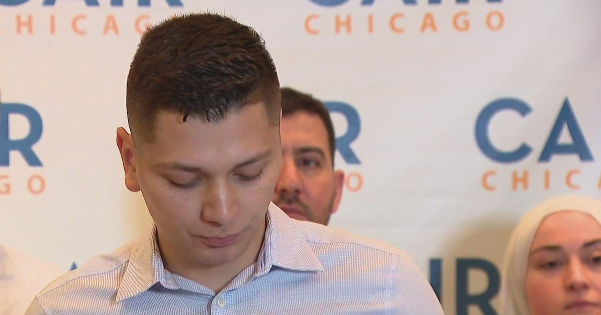 Chicago families plead for cease-fire in Gaza - CBS Chicago