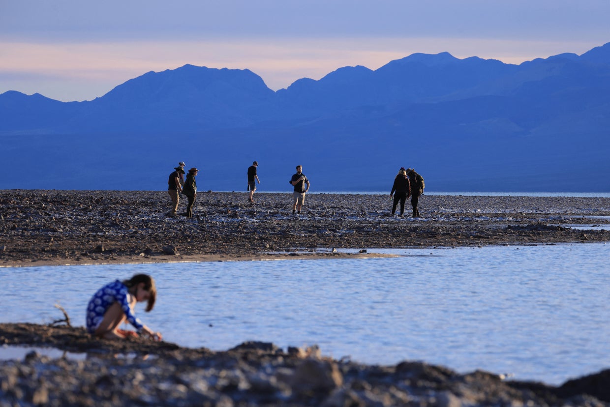 Death Valley — the driest place in the U.S. — home to temporary lake ...