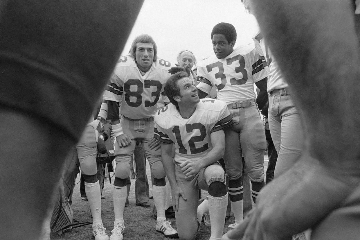 Dallas Cowboys great Golden Richards dies at 73 - CBS Texas