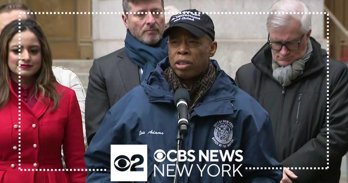 Mayor Eric Adams remarks 2 years into Russia's war in Ukraine - CBS New ...