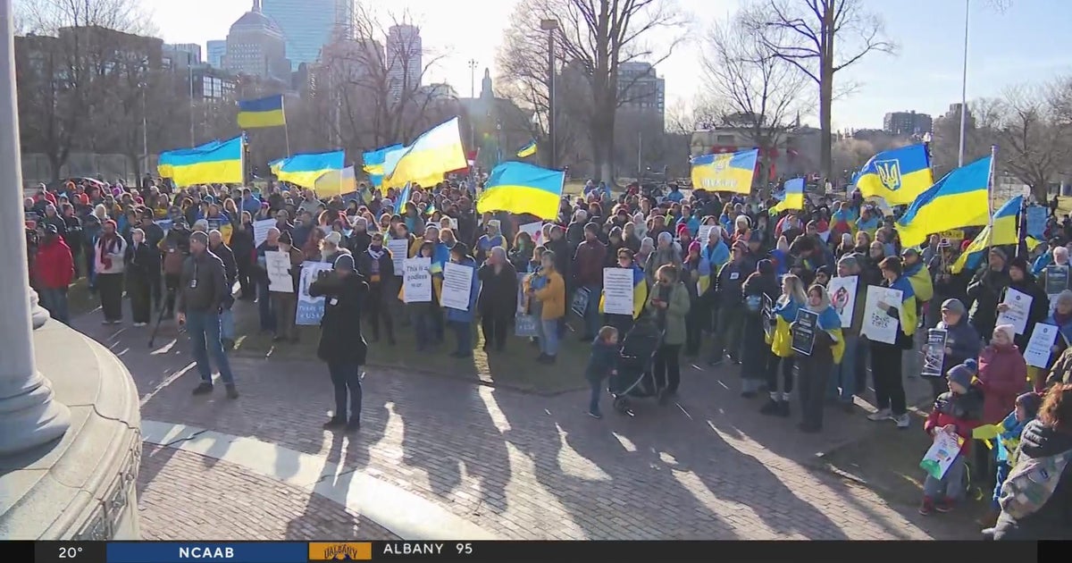 People gather on Boston Common to mark 2 years since Russia invaded ...