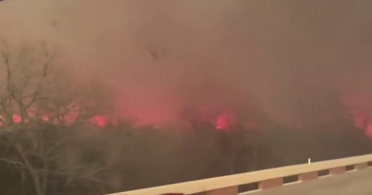 Smokehouse Creek Fire in Texas forcing thousands to evacuate - CBS Chicago