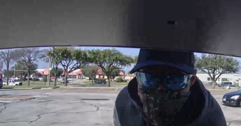 Armed man robs Brinks security guard at Irving ATM - CBS Texas