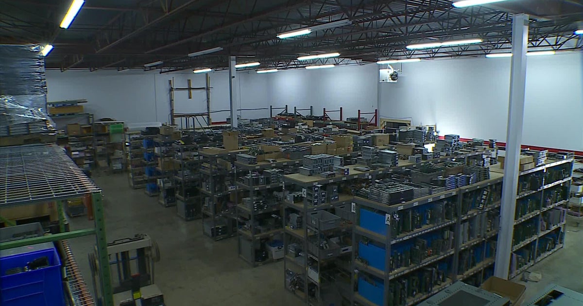 If you have old electronics during the holidays, recycle it! - CBS Minnesota