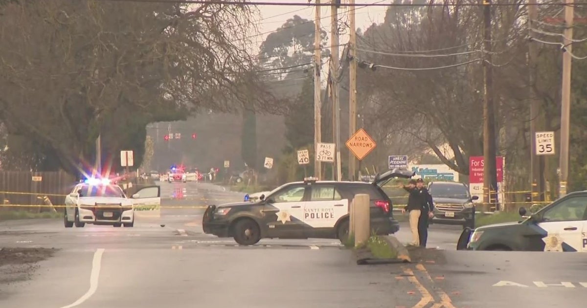 4 deputies hurt, 1 critically, and suspect dead after Santa Rosa ...