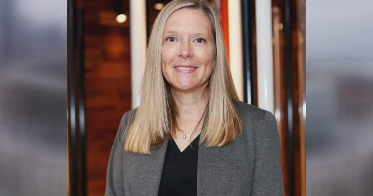 Chicago Bears promote longtime executive to help oversee stadium ...