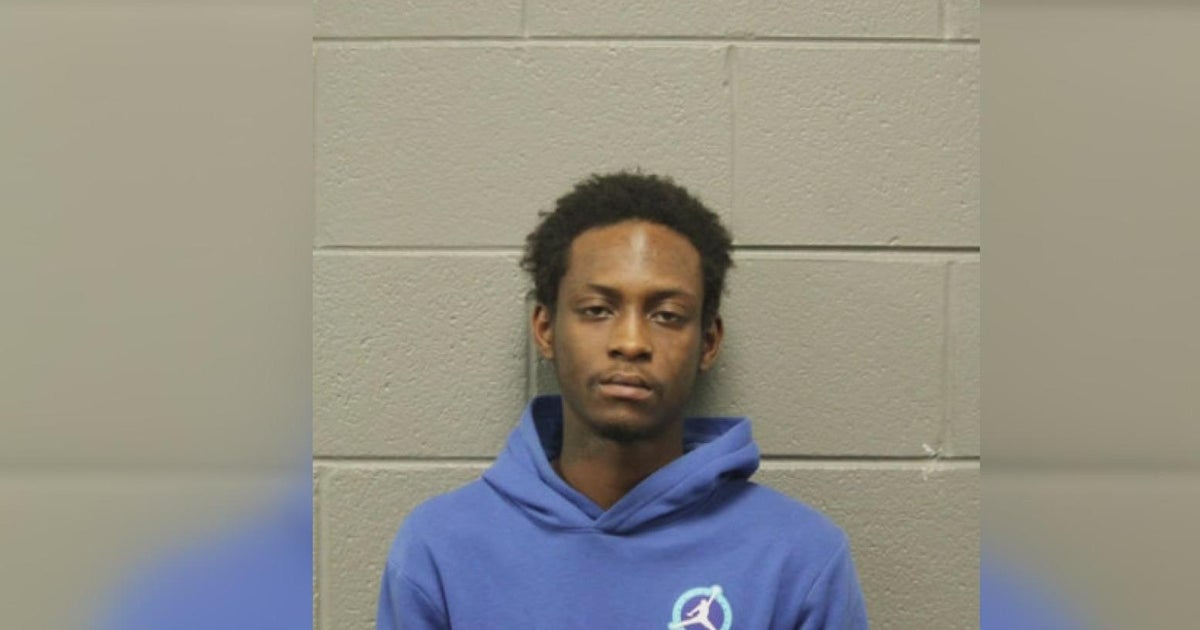 Michael Cunningham charged with murder in death of girlfriend - CBS Chicago