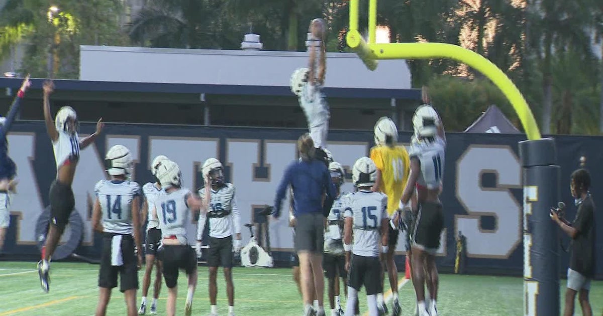 FIU Panthers hold first spring practice - CBS Miami