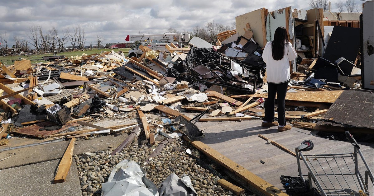 Midwest tornado survivors recount destructive storms - CBS News