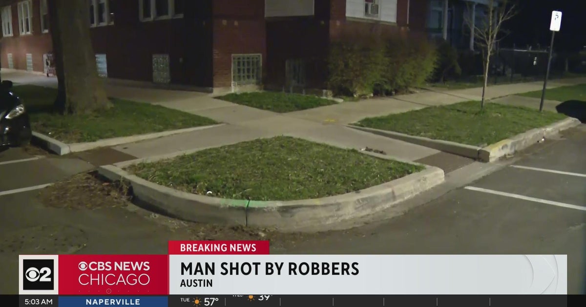 Man shot during robbery on Chicago's West Side - CBS Chicago