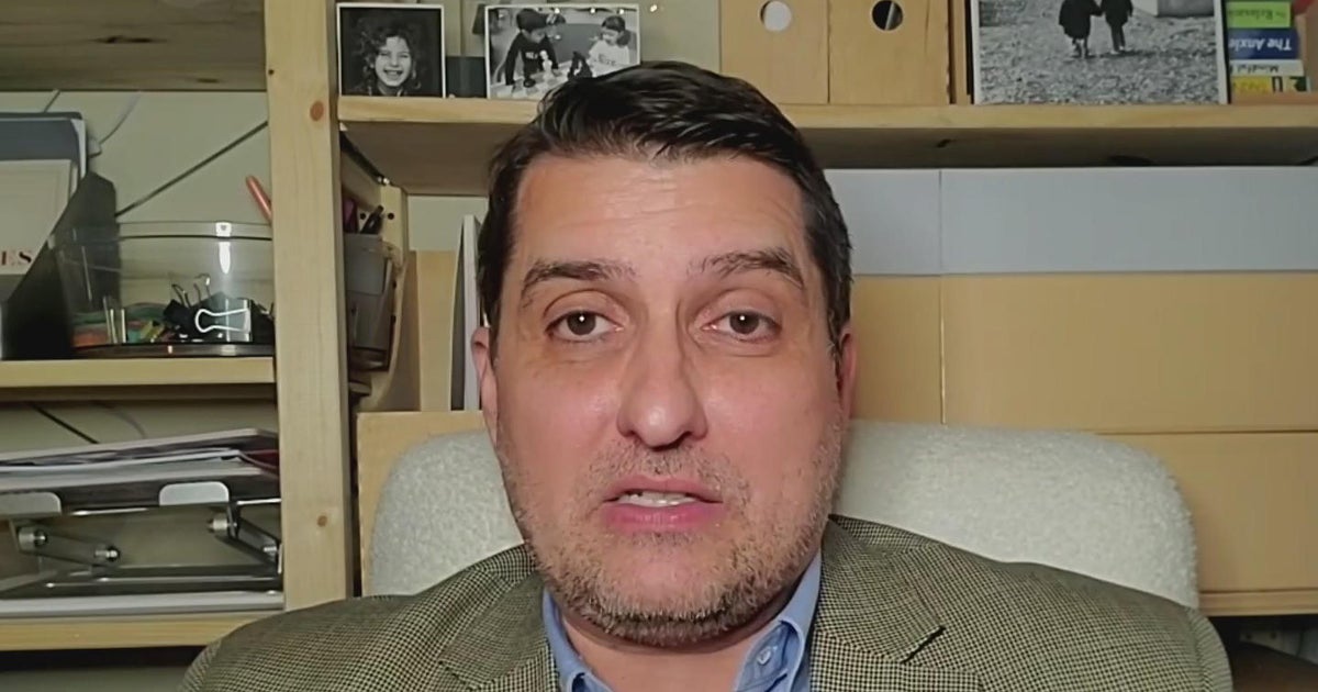 Political expert Stephen Maynard Caliendo on Campaign 2024 - CBS Chicago