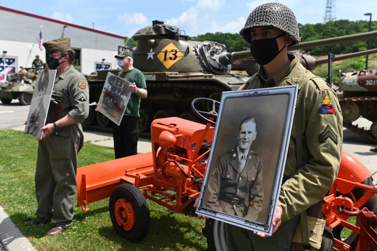 Members of WWII "Ghost Army" receive Congressional Gold Medals - CBS News