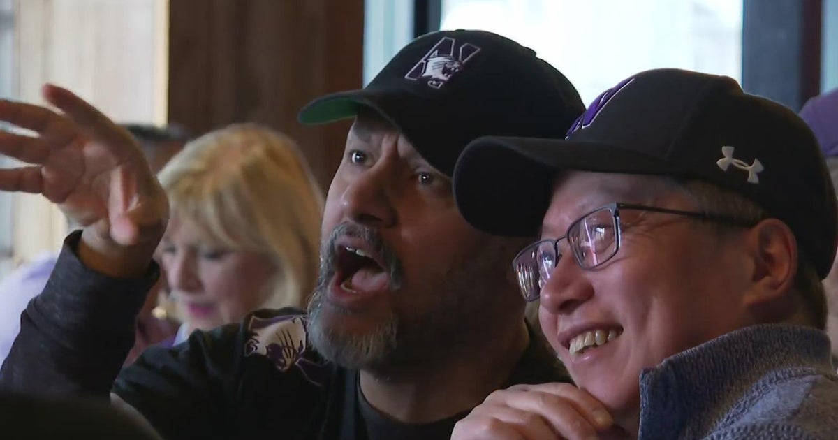 Northwestern alumni cheer on team in NCAA Tournament overtime win over ...