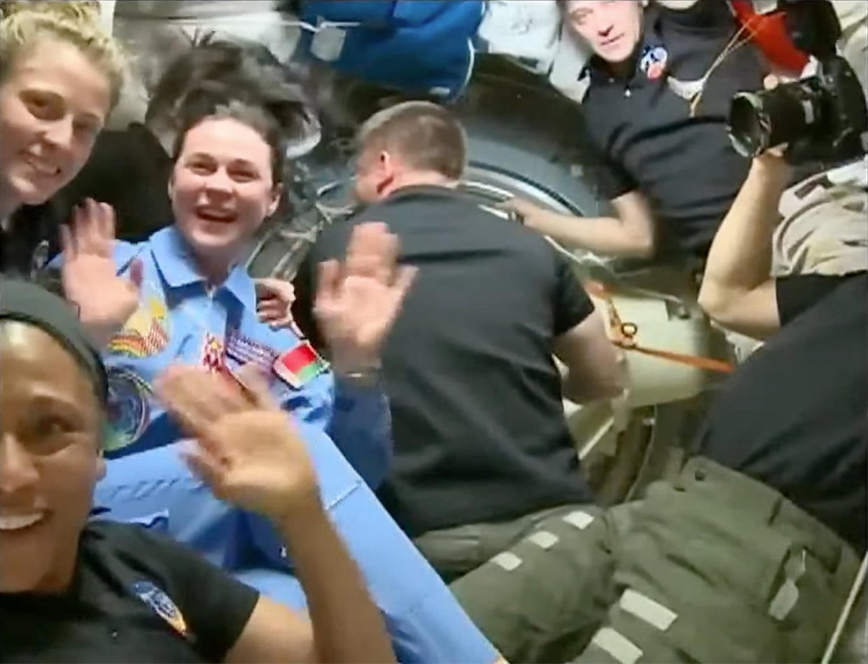 Russian Soyuz brings crew of 3 to the International Space Station - CBS ...