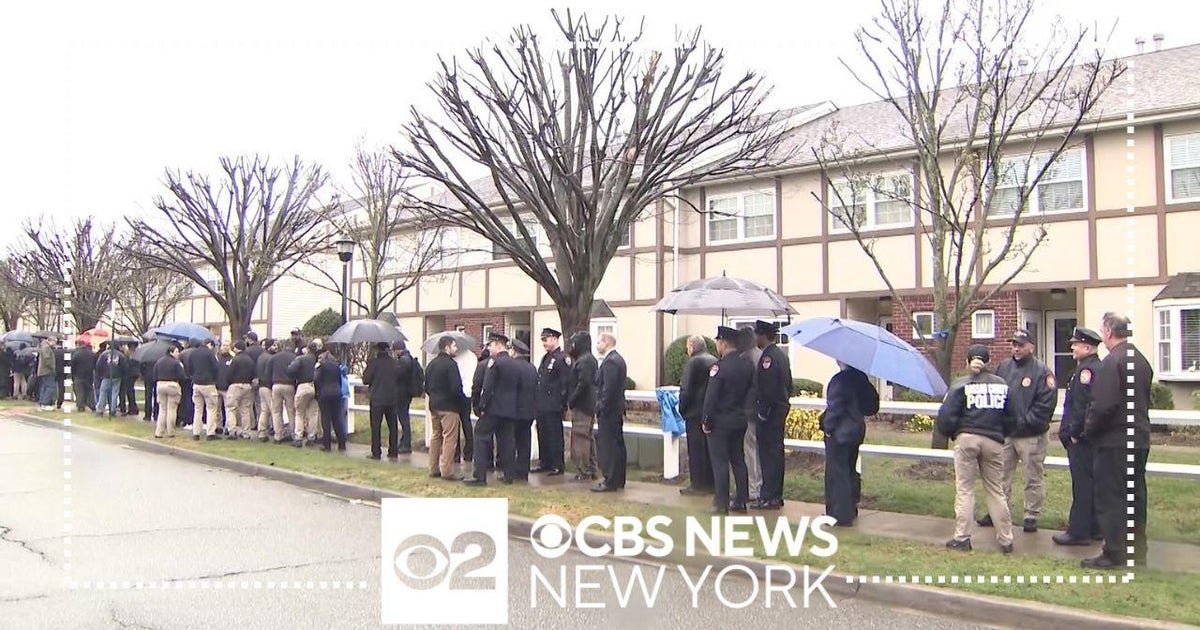 Hundreds attend wake for fallen NYPD Officer Jonathan Diller - CBS New York