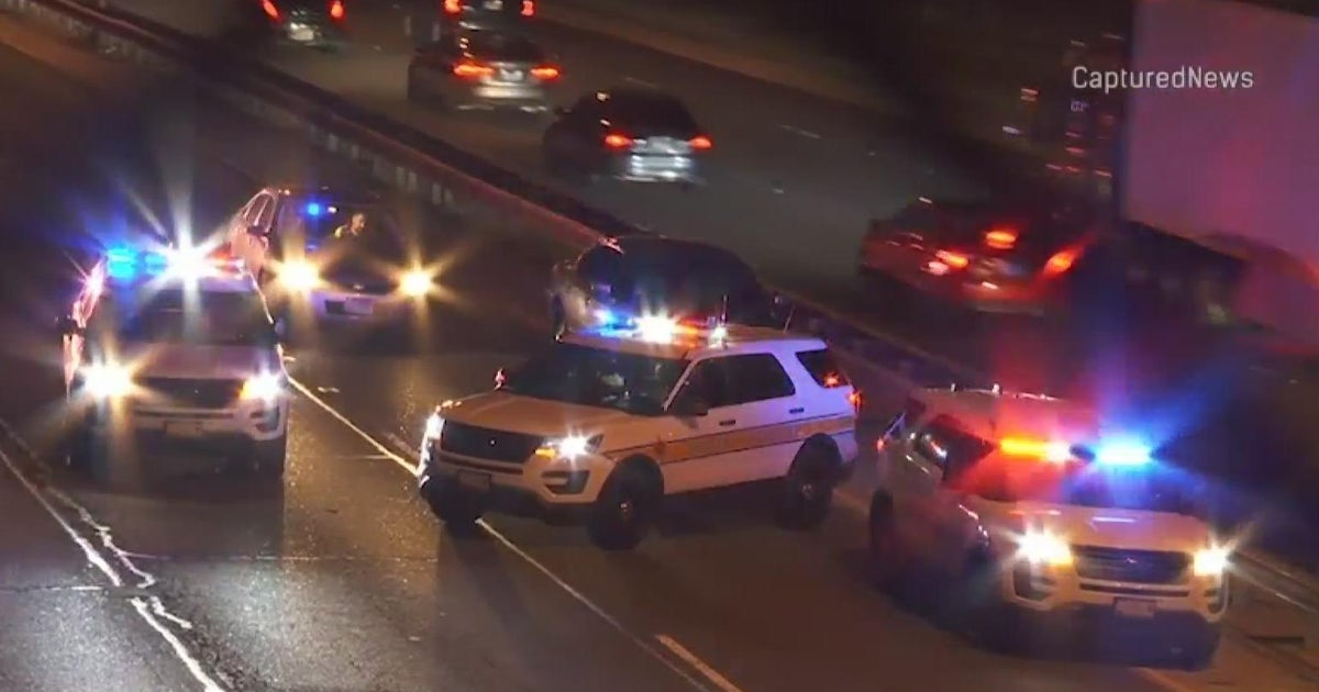 Man charged in Bishop Ford Freeway road rage shooting - CBS Chicago