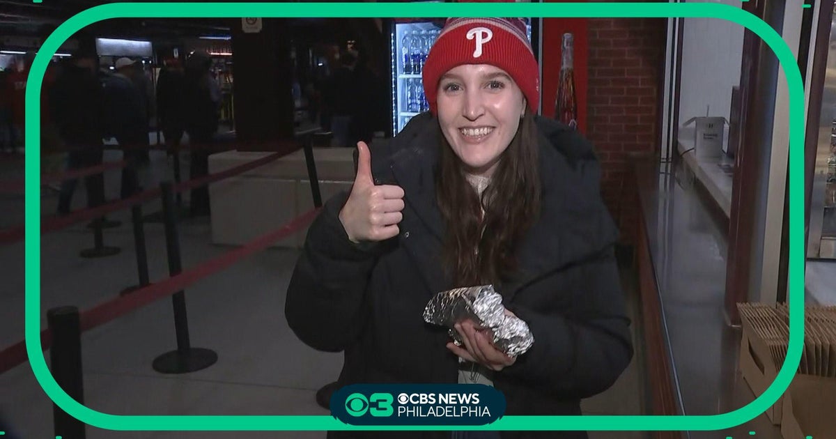 Philadelphia Phillies fans react to first BOGO hot dog night at ...