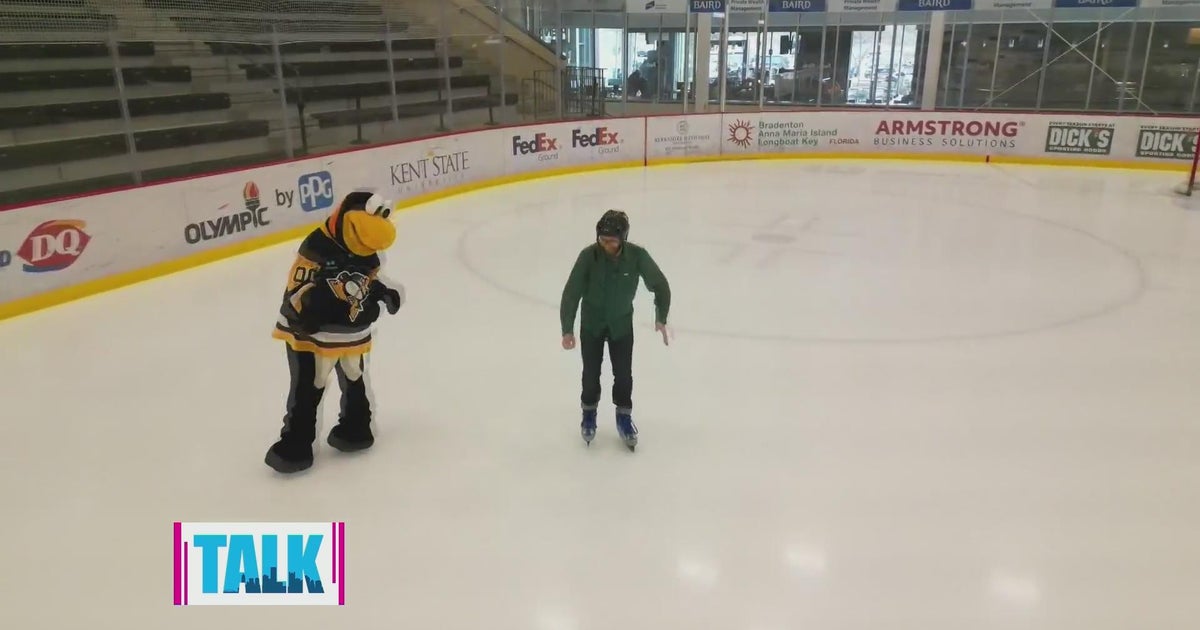 Boaz meets up with Pittsburgh Penguins' mascot, Iceburgh - CBS Pittsburgh