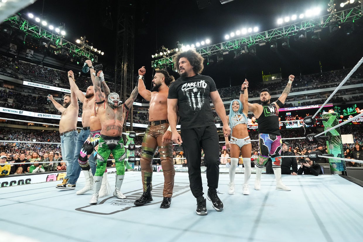 Legendary luchadors Jason Kelce and Lane Johnson make WrestleMania 40 debut - CBS Philadelphia