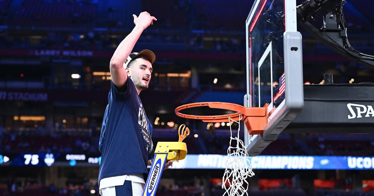 Southboro's Alex Karaban wins second straight NCAA championship with ...